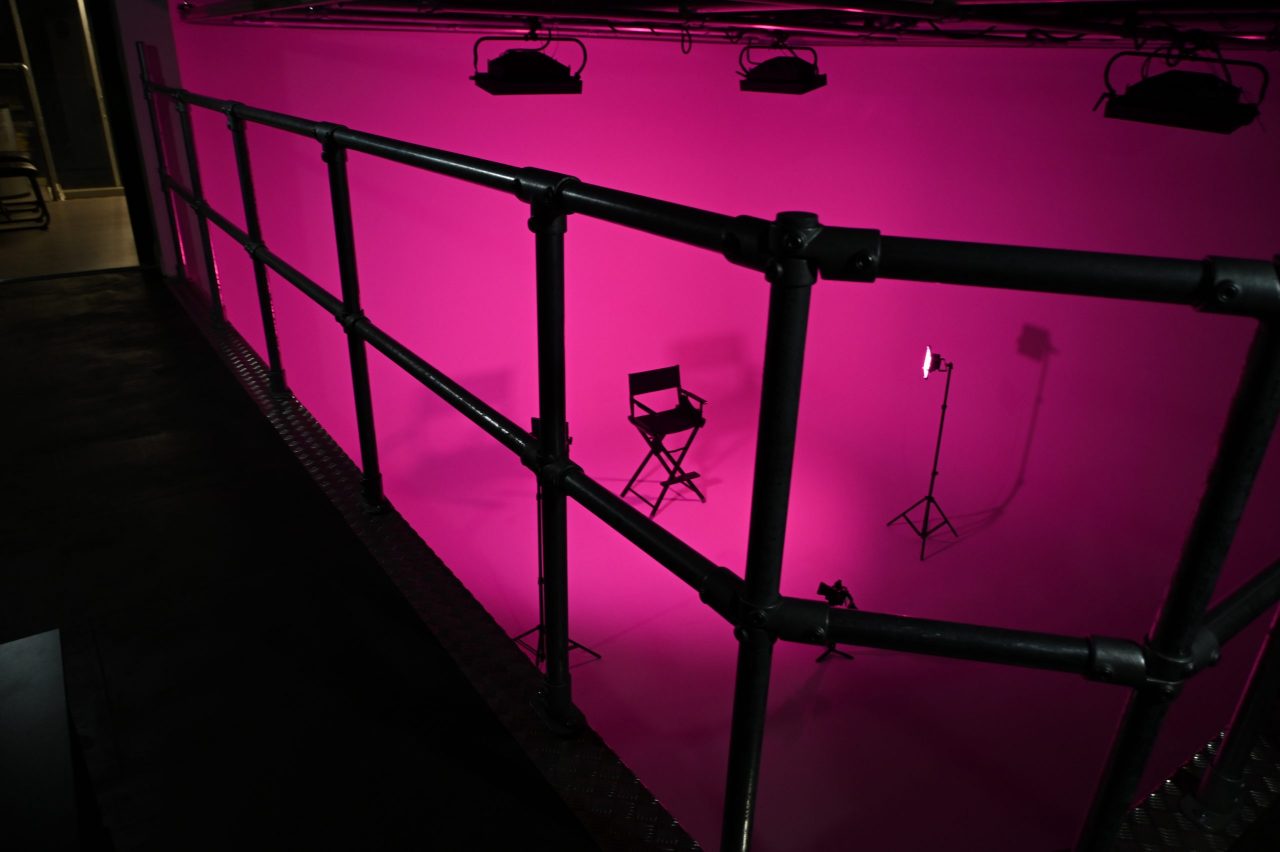 White Cyclorama Studio Hire London – Infinity Cove / Seamless ...